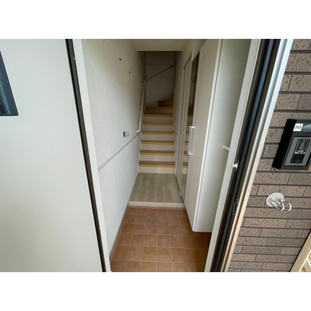 成田線 成田駅 2階建 築4年 千葉県成田市三里塚光ケ丘 (8.2万円／2LDK (洋6.1 洋6 LDK11.2)／59.09㎡)｜賃貸物件(賃貸マンション・アパート・一戸建て)の住宅情報 ...