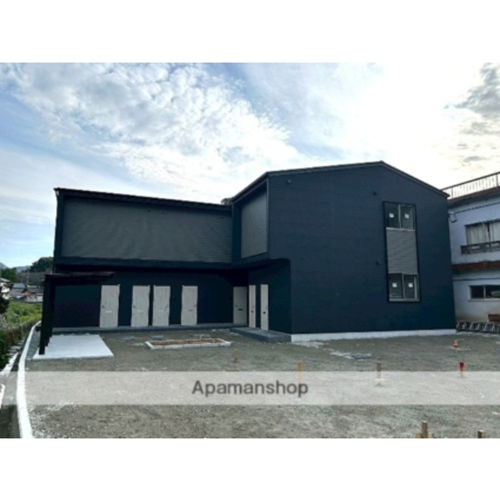 グランルーチェ宮内B 愛媛県八幡浜市保内町宮内000 (6.1万円／1LDK (LDK8)／32.76㎡)｜賃貸物件(賃貸マンション・アパート・一戸建て)の住宅情報・お部屋探しならYahoo!不動産